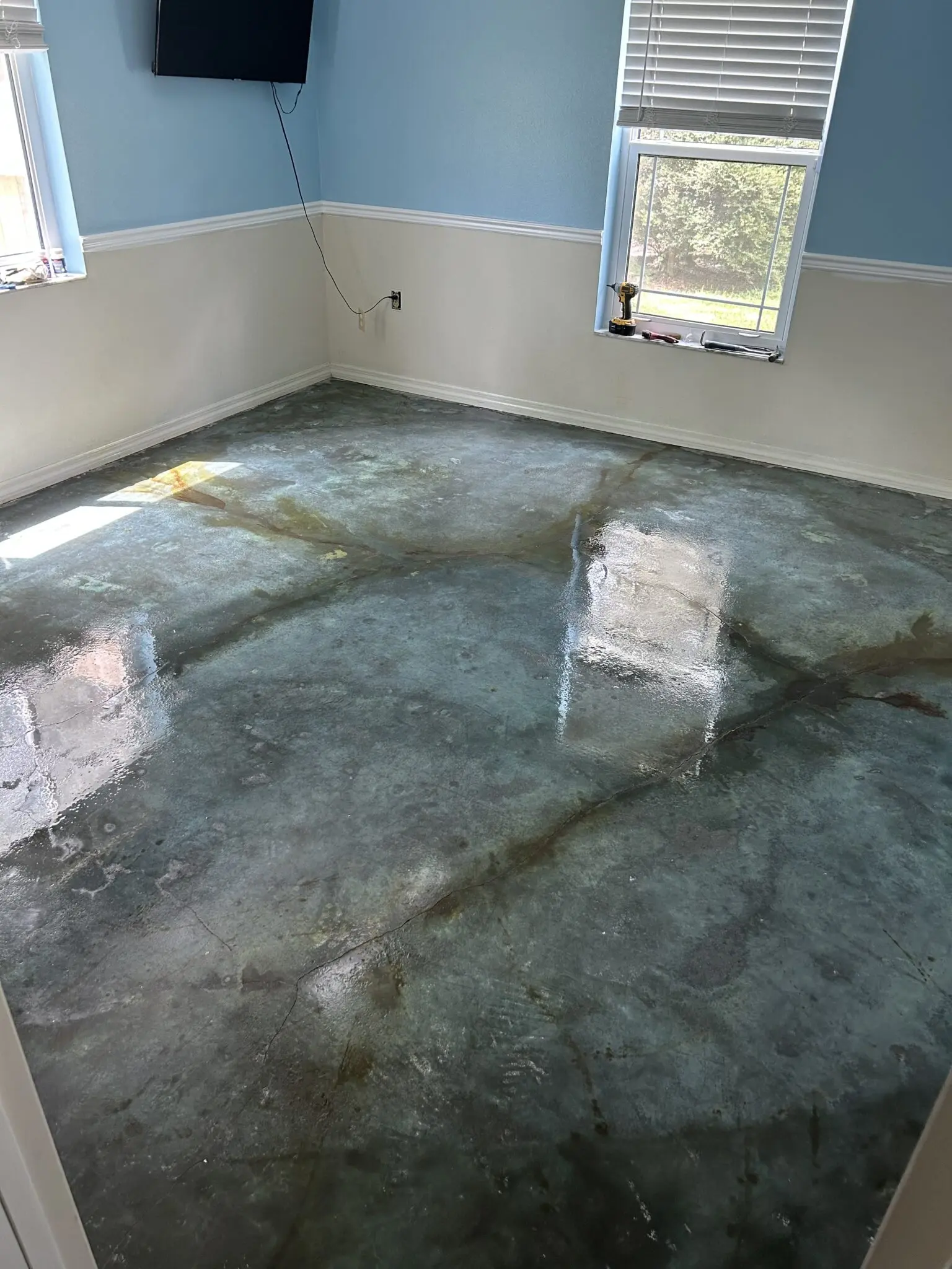 Azure Blue Concrete Stain: Inspiring Photo Gallery